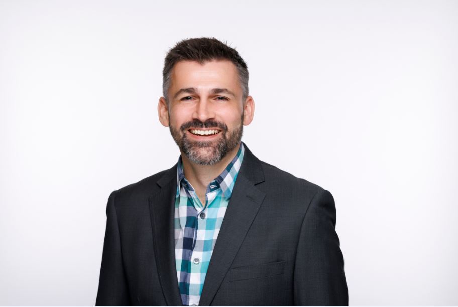 Dr Tony Aitchison | Department of Industry Science and Resources